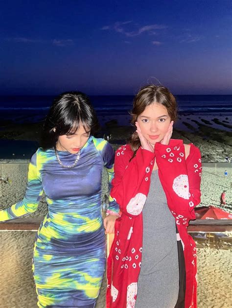 6 Gaya Kompak Fuji Dan Calon Kakak Ipar Rebecca Klopper Liburan Di Bali