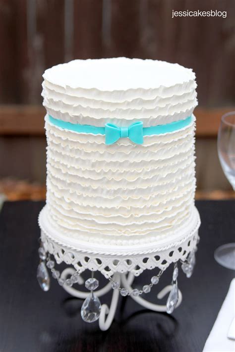 Buttercream Ruffles Cake Tutorial