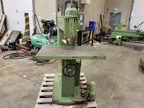 Overhead Wood Router Kr B