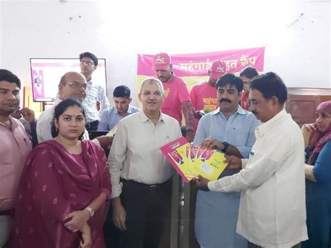 Divisional Commissioner Did A Surprise Inspection Of Mangai Relief Camp