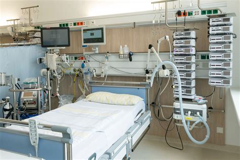 Ny May Need 18000 Ventilators Very Soon It Is Far Short Of That