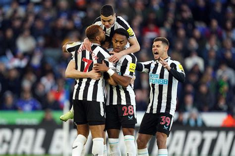 Football Angleterre - Newcastle éclate Leicester et commence à faire ...