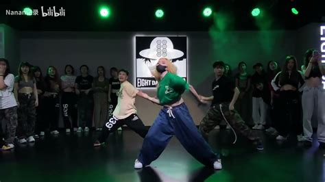 舞室内卷打架现场 别管我啦 我是小飞侠 WTF Nanan编舞 YouTube