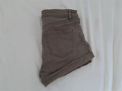 How To Fold Shorts To Save Space Upstyle