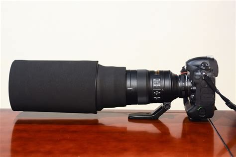 価格 サンニッパにゴーヨンⅡ型フードを付けた感じでしょうかニコン AF S NIKKOR 200 500mm f 5 6E
