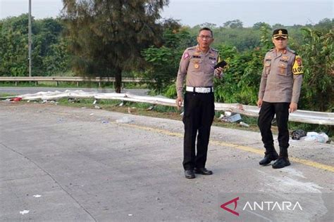 Polisi Tetapkan Sopir Bus Handoyo Tersangka Dalam Kecelakaan Yang