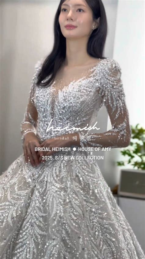 브라이덜헤미쉬 브라이덜헤미쉬 이븐모어 Fw 가을겨울 무드와 너무나 어울리는 예술적인 드레이핑 드레스의 완결판 크리미한 100 실크페브릭으로 최고의 드레이핑을