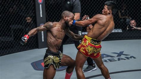 Using Angles And Cutting Off Your Opponent In Muay Thai Evolve Daily