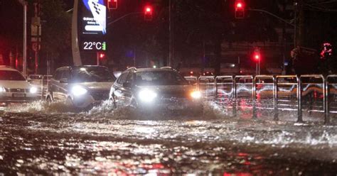 Chuva Provoca A Morte De Uma Pessoa Em Sp Mulher Foi Encontrada