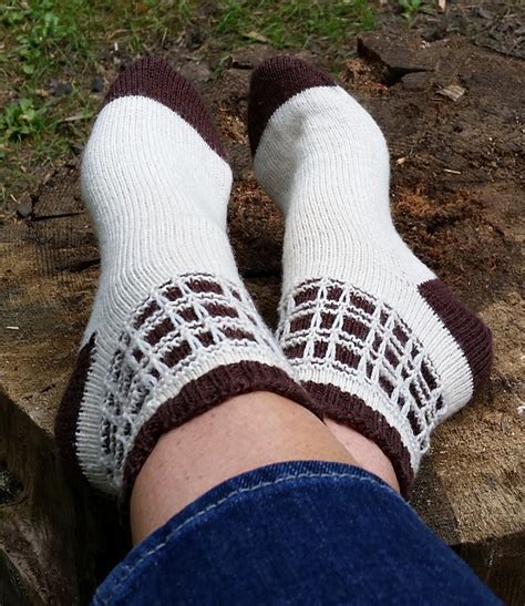 Ravelry Easy Peasy Plaid Socks Pattern By Naomi Frost