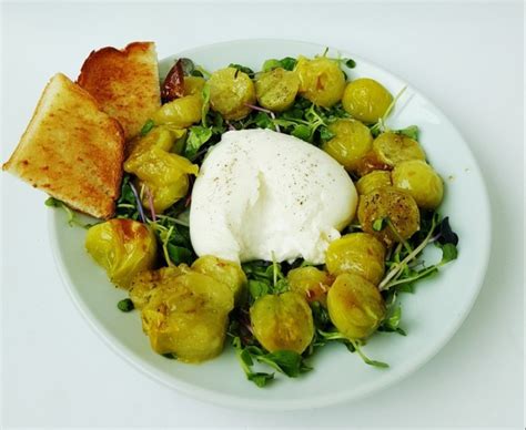 부라타치즈 샐러드and발사믹드레싱