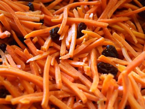 How To Make Qabili Palau Or Afghan Rice With Lamb Carrots And Raisins