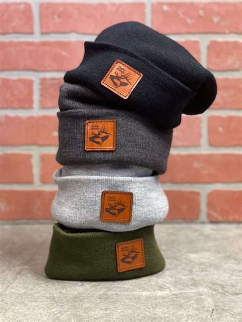 Custom Leather Patch Beanie Yupoong Acrylic Mens Beanie Womens
