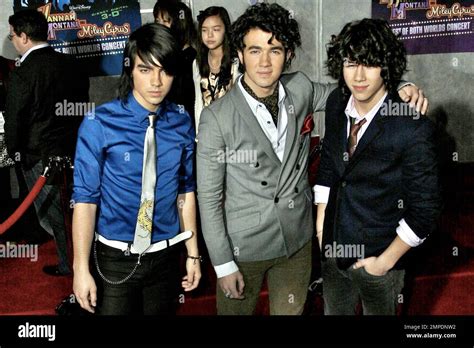 The Jonas Brothers At The World Premiere Of Hanna Montana And Miley Cyrus