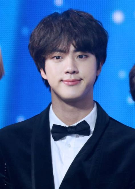 Pin By Chimchim Sweetheart On Jinnn Seokjin Worldwide Handsome Jin