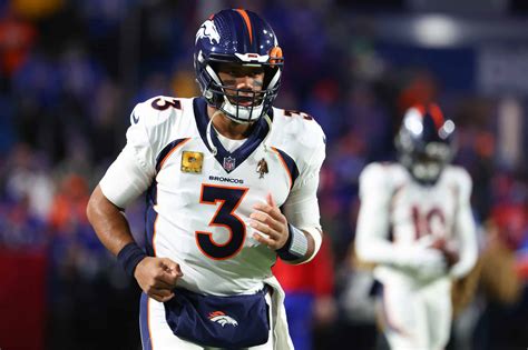 Broncos Gm Gets Honest About Russell Wilsons Departure