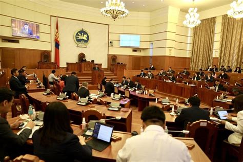 Төрийн хяналт шалгалтыг зогсоох хуулиар МАН ын бүлэг завсарлага авав