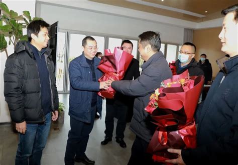 市委书记刘刚走访慰问困难群众、困难党员、困难教师、退役军人、专家人才及党外代表人士 今日邛崃 邛崃市人民政府门户网站