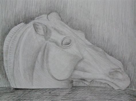 Гипсовая голова лошади