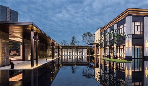 成都中海御湖世家 新中式 展示区 书院文化 廊架 走廊 中式屏风 玻璃屏风 山水画 水院 镜面水 夜景 灯光 景观设计（sed新西林景观国际