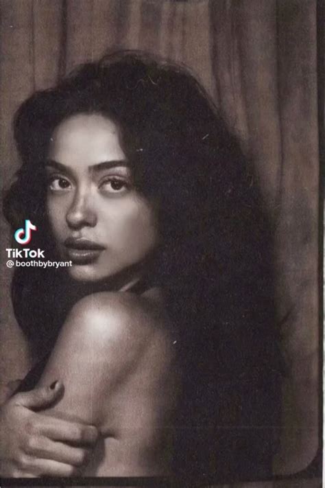 요즘 외국 인플루언서 사이에서 유행하는 해외 버전 인생네컷 모음  인스티즈 Instiz 이슈 카테고리