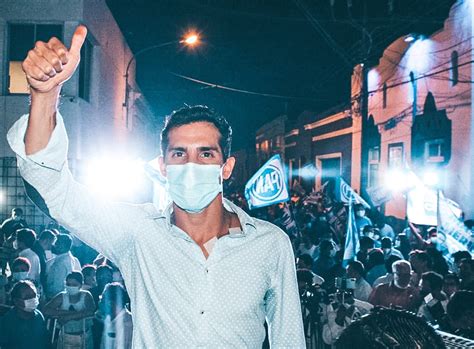 De la política la trampolín Rommel Pacheco compitió en preliminar de clavados rumbo a Tokio