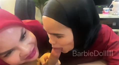 Nikmat Disepong Dua Jilbab Eporner