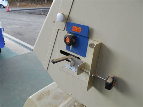 サタケ 色彩選別機 FGS Kw 使用時間 h 選別能力 h V 中古 広島 かわかく農機 株式会社 かわかく農機農機の販売整備メンテナンス
