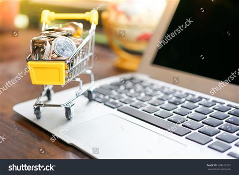 79 커피 동전 미니어처 이미지 스톡 사진 및 벡터 Shutterstock