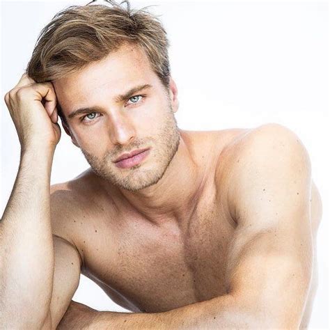Pin Auf Handsome