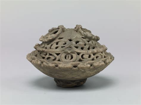 E0039780 香炉形土器 東京国立博物館 画像検索