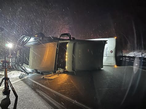 Tractor Trailer Crash Shuts Down Part Of I 80 In Emlenton For Hours