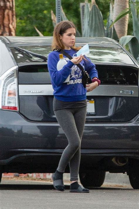 Anna Kendrick In Casual Outfit Los Angeles 02112021 • Celebmafia