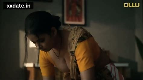 Maami Ne Lund Hillate Hue Dekha Fir Sex Kiya Hindi