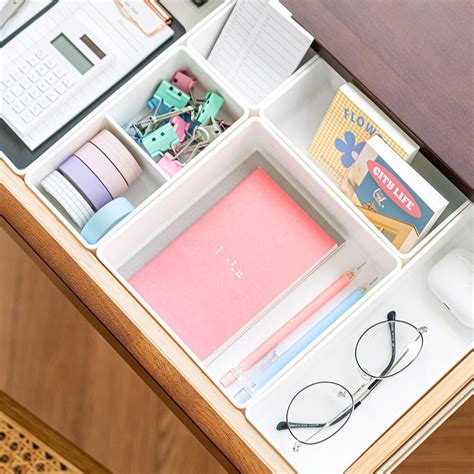 블랑 콤팩트 서랍정리함 4호 칸막이 책상칸막이 서랍칸막이 서랍정리 소품정리함 주방칸막이 감도 깊은 취향 셀렉트샵 29cm