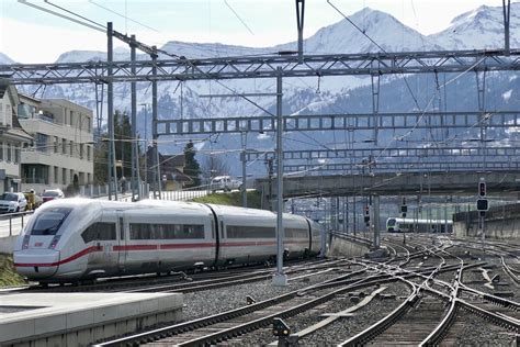 Db Ice 4 Br 412 089 Tz 9489 Am 16323 Nach Der Abfahrt Im Bahnhof