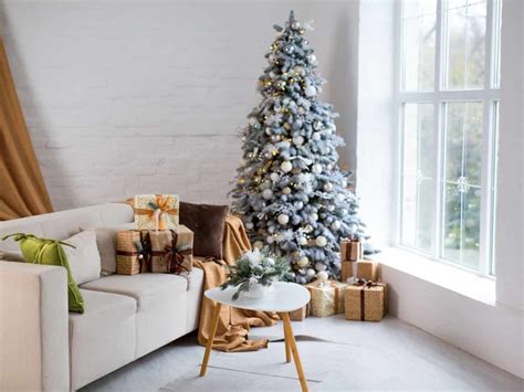 21 Best Flocked Christmas Trees Compare Size Width Lighting And