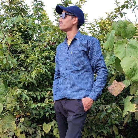Manoj Bhandari 15 • Threads Say More