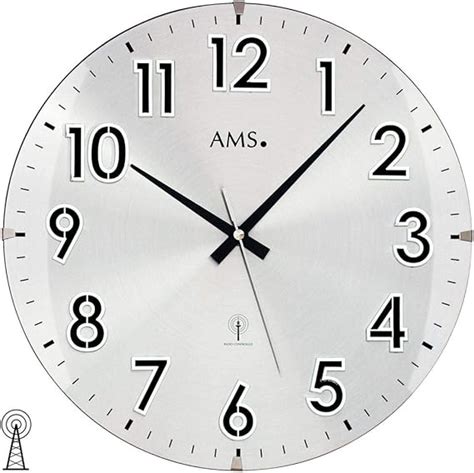 AMS Wanduhr Funk Funkwanduhr Analog Rund mit Metall Zifferblatt und Glas Amazon de Küche
