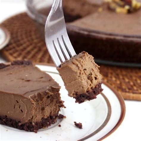 25 Decadent Chocolate Cream Pie Recipes To Satisfy Your Sweet Tooth
