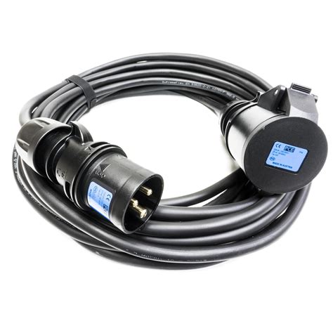 16amp Plug To 32amp Socket Black Events Ceeform Commando Power Adapter