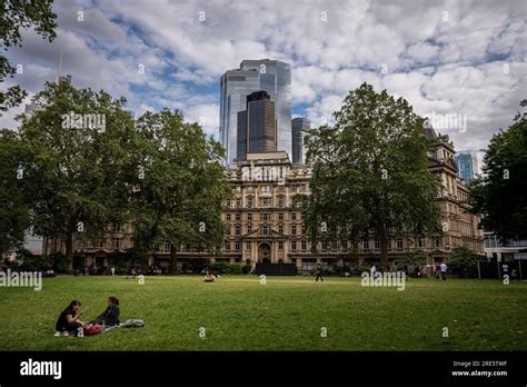 London Uk Finsbury Circus Gardens A Public Park In The City Of