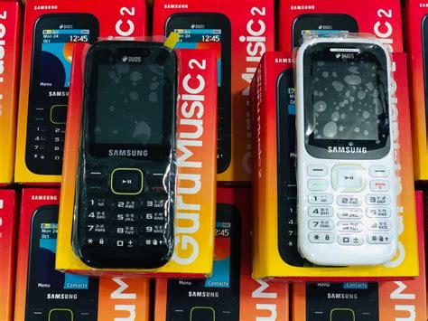 Tft Samsung Guru Music Mobile Phones Sim Size Gsm At Piece In Hapur