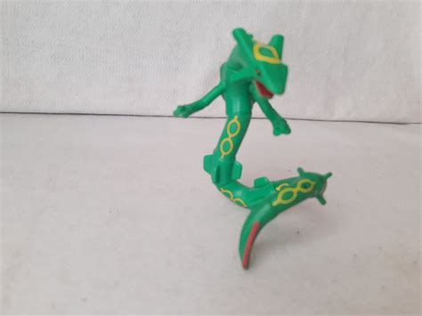 Pokémon Rayquaza articulado coleção McDonald s Taffy Shop Brechó de