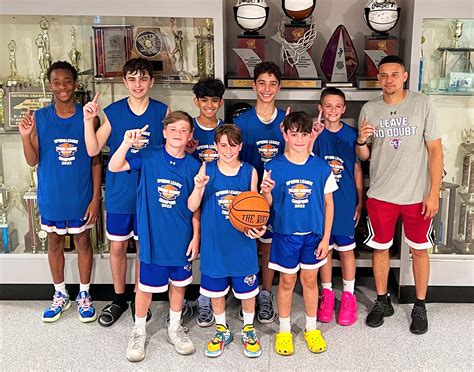 6th Grade Boys White Team Level Up Basketball