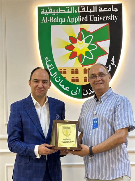 أخبارنا المدير التنفيذي لشركة واحة ايله وعددا من مسؤولي الشركة يزورون