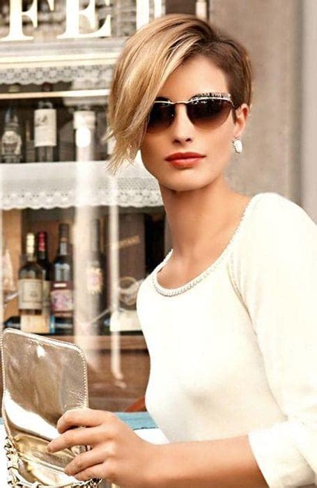 20 Stunning Deep Side Part Hairstyles For 2025 The Trend Spotter