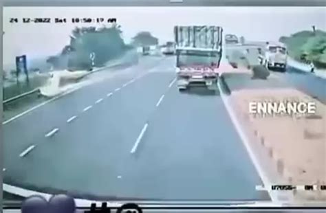 Dr Raveendra Adusumilli On Linkedin 🎩 Hatsoff To The Truck Driver Who