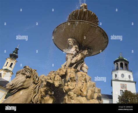 Salzburger Platz Fotos Und Bildmaterial In Hoher Auflösung Alamy