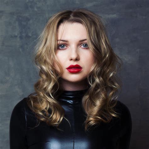 Sammi Hanratty Topless Photoshoot By Tyler Shields Censored Hot